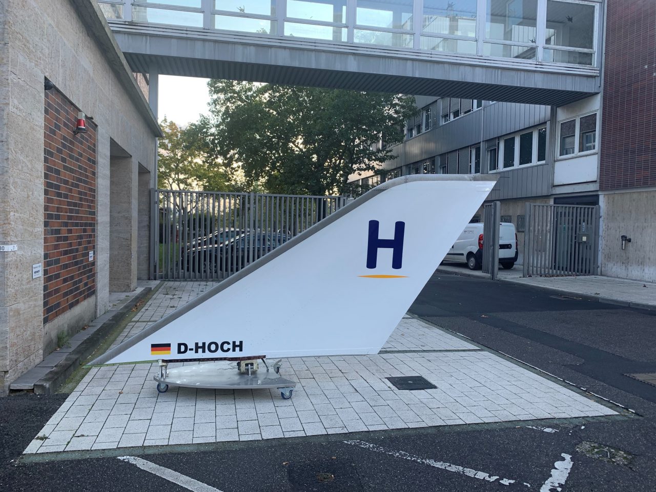 Kontaktieren Sie uns | HOCHHUTH GmbH Wiesbaden